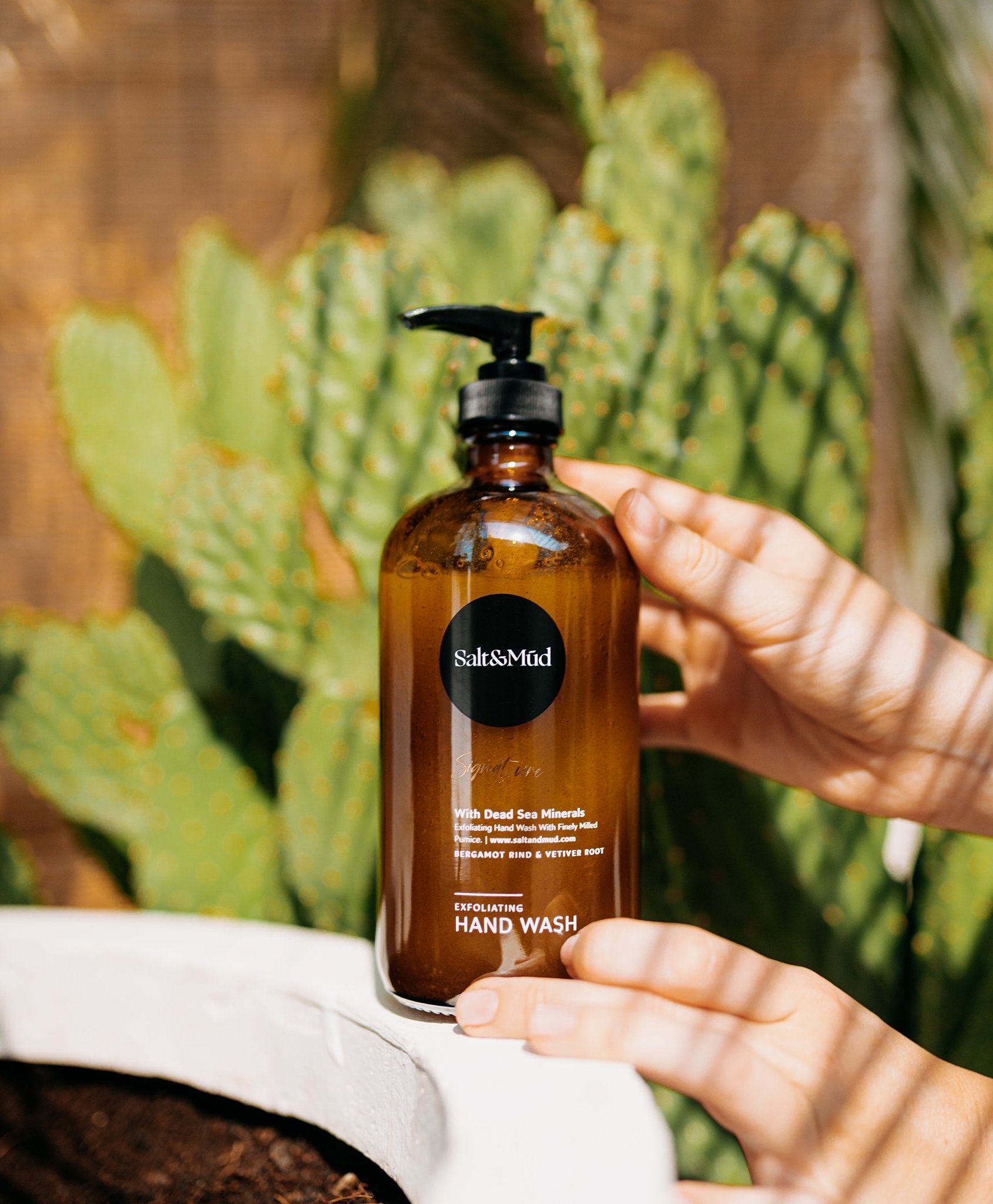 Signature Exfoliating Hand Wash With Dead Sea Minerals 500ml